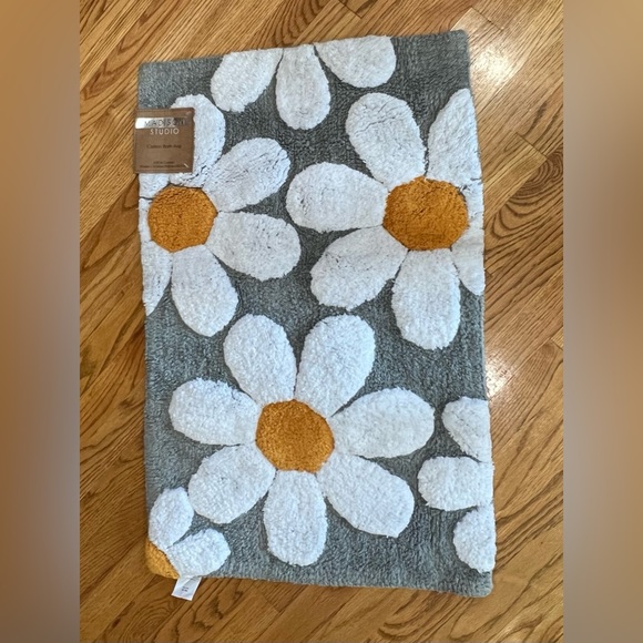 Madison Studio | Bath | Nwt Madison Studio Cotton 2x32 Bath Rug | Poshmark